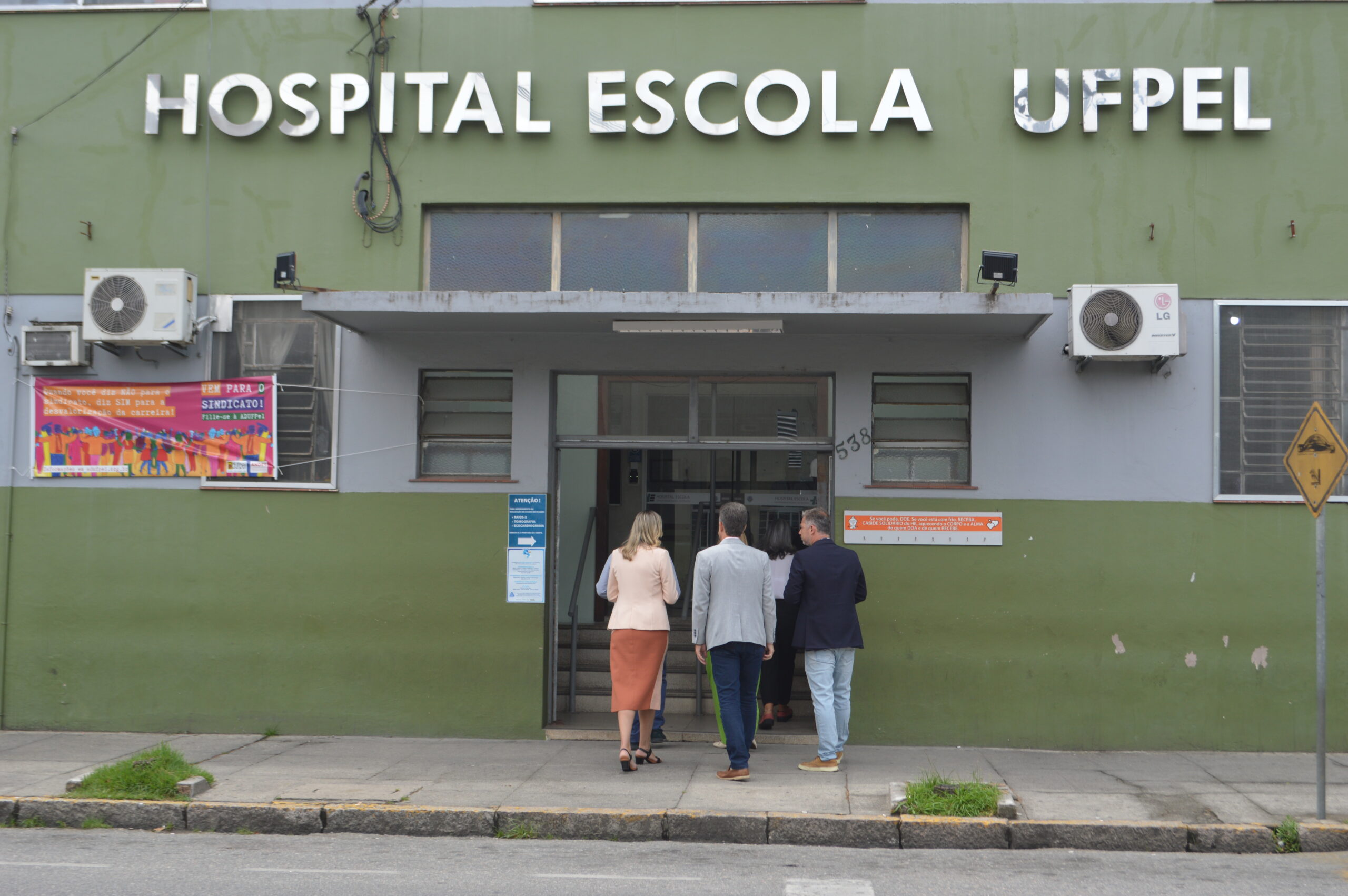 Novo HE: presidente da Ebserh visita UFPel para iniciar obras do Ambulatório Central — Empresa ...